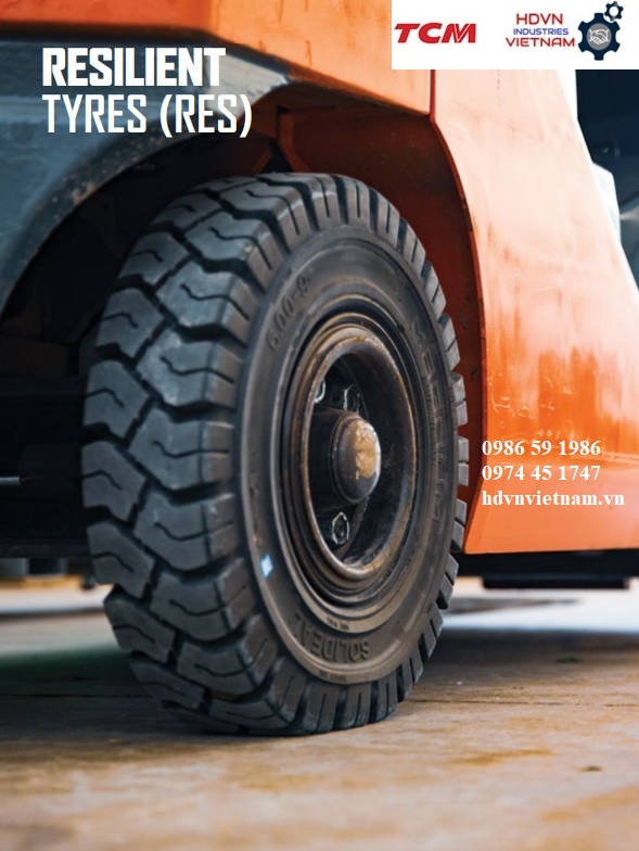 lop-xe-nang-Solideal-Michelin-Camso